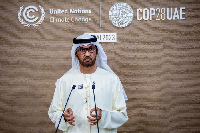 Cop28, nuova bozza accordo, salta 'uscita da fossili' - Globo Diroma